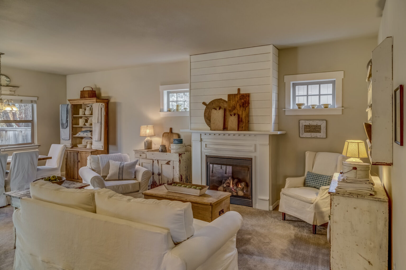 Farmhouse Style on a Budget: An Interior Design Guide - Action Life Media